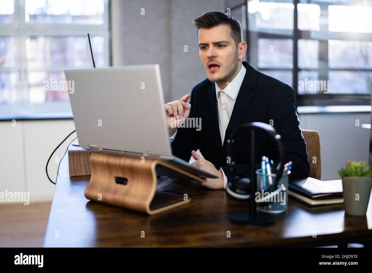 Laptop recruitment hi-res stock photography and images - Alamy