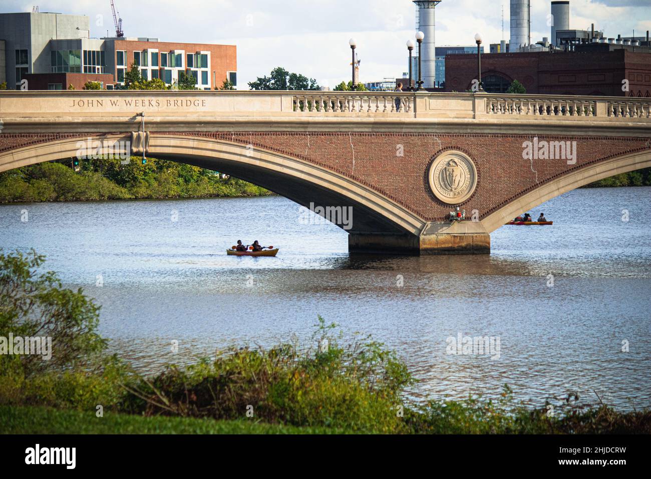 Underneath boats hi-res stock photography and images - Alamy