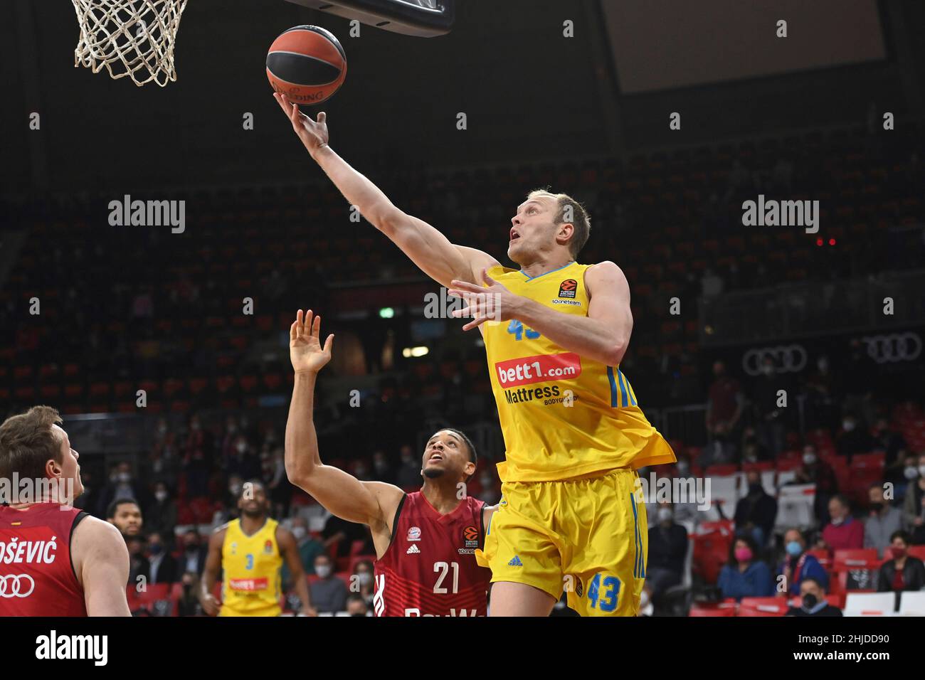 Luke SIKMA (Berlin), action, duels versus Augustine RUBIT (FCB ...