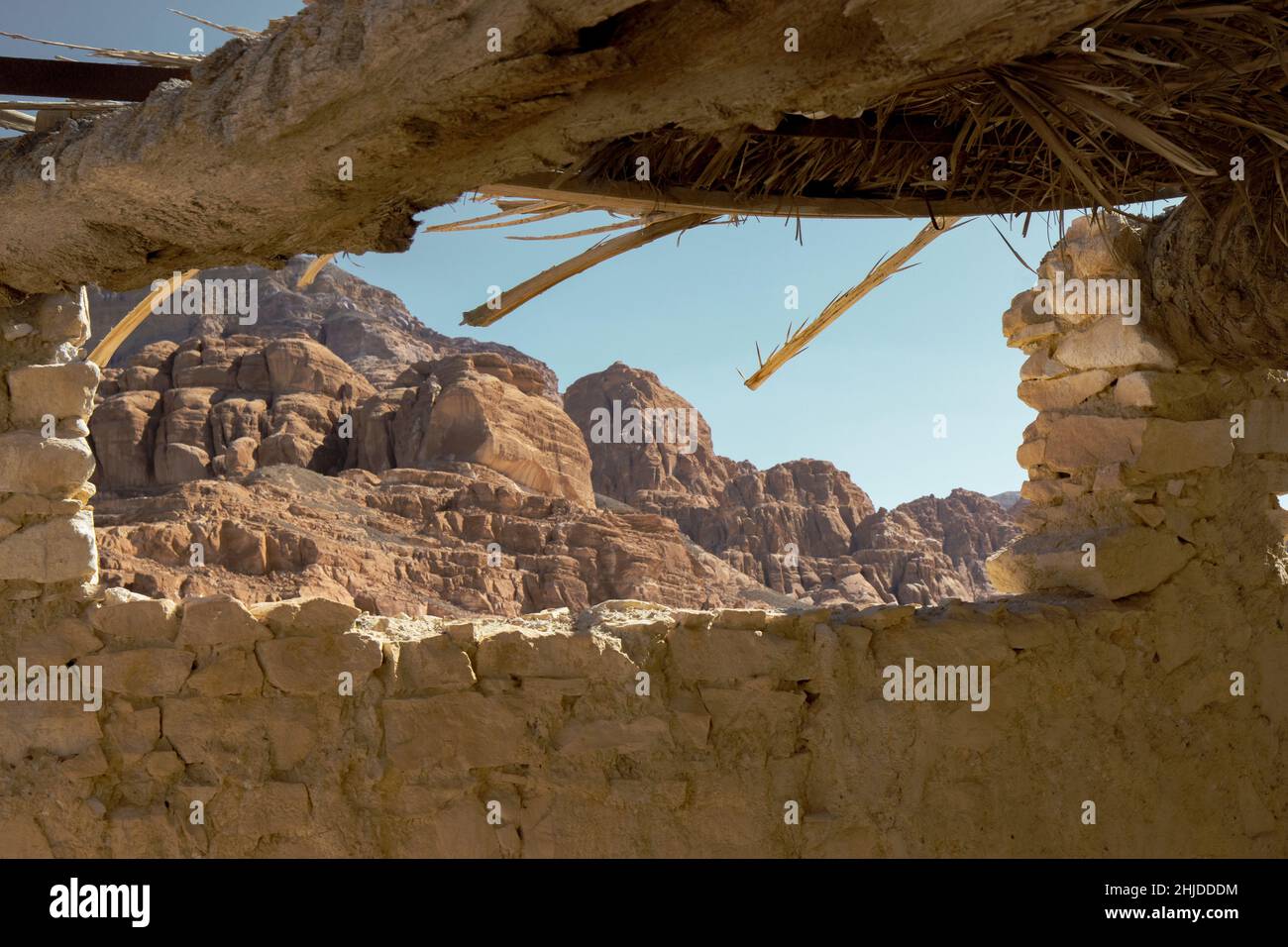 Sinai egypt sandstone rocks hi-res stock photography and images - Alamy