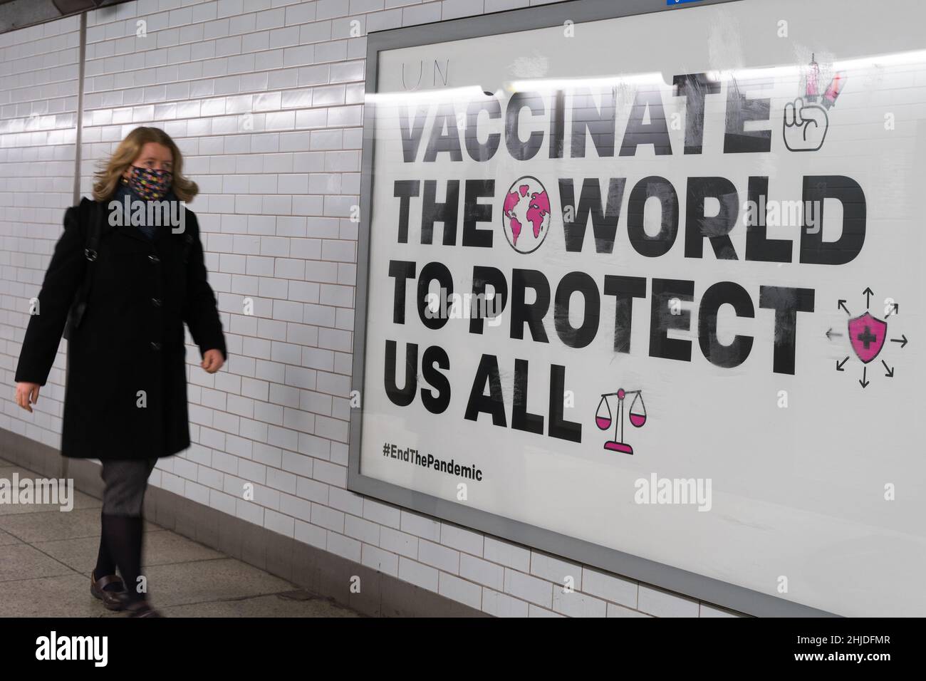 Self isolation scrapped in england hi-res stock photography and images ...