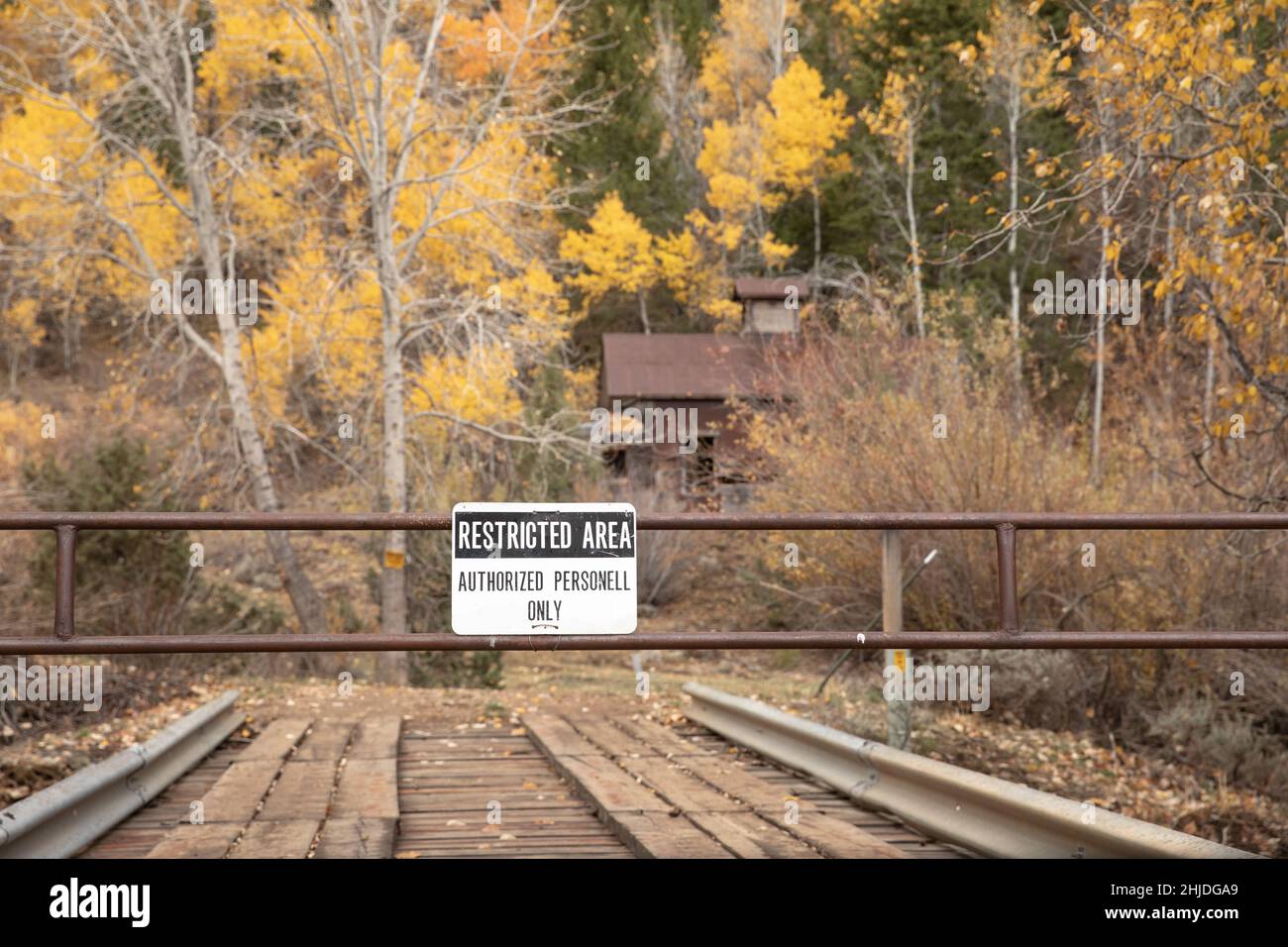 sign to keep people out of a restricted area Stock Photo - Alamy