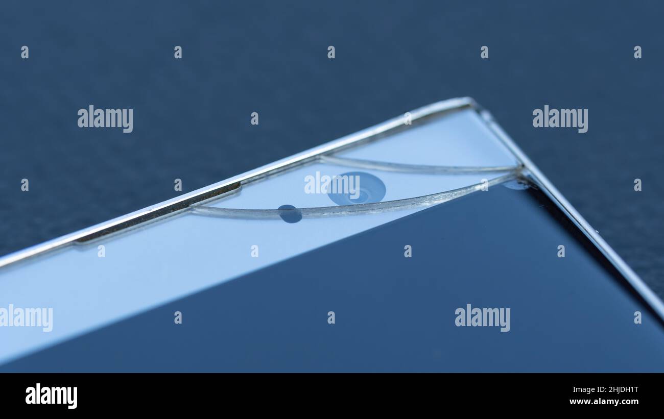 Mobile screen repairing hi-res stock photography and images - Alamy