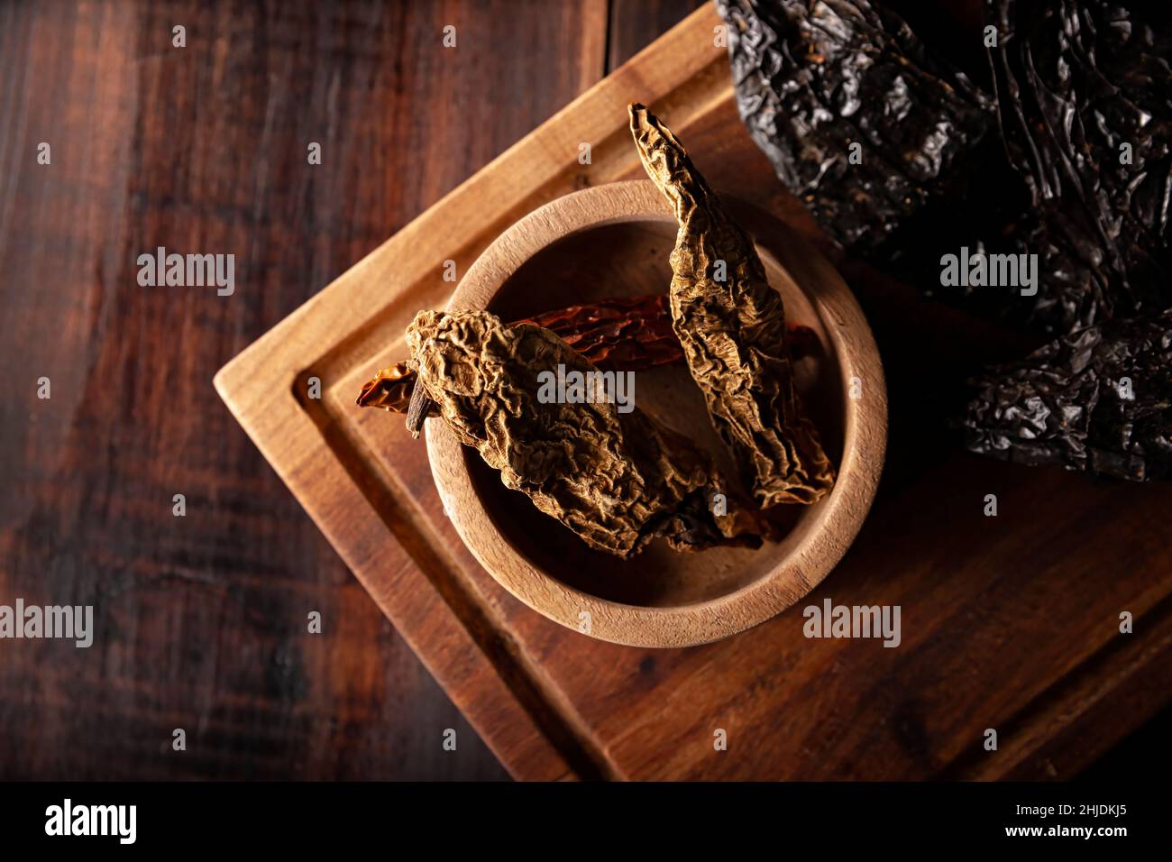 Chipotle dried chili and Pasilla chili, This Mexican chilies are the ...