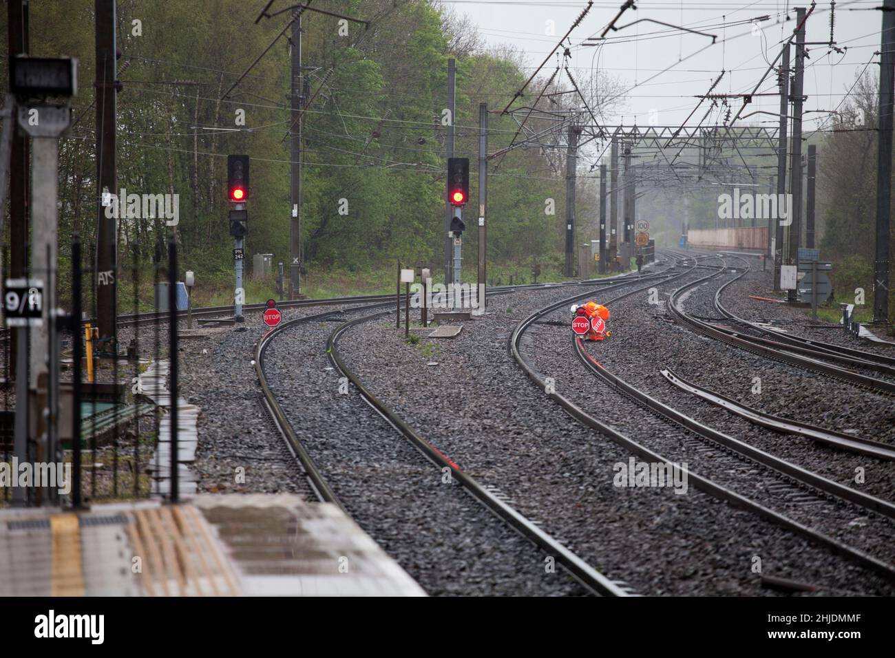 Removing the stop boards at Lancaster on the west coast mainline, to re ...