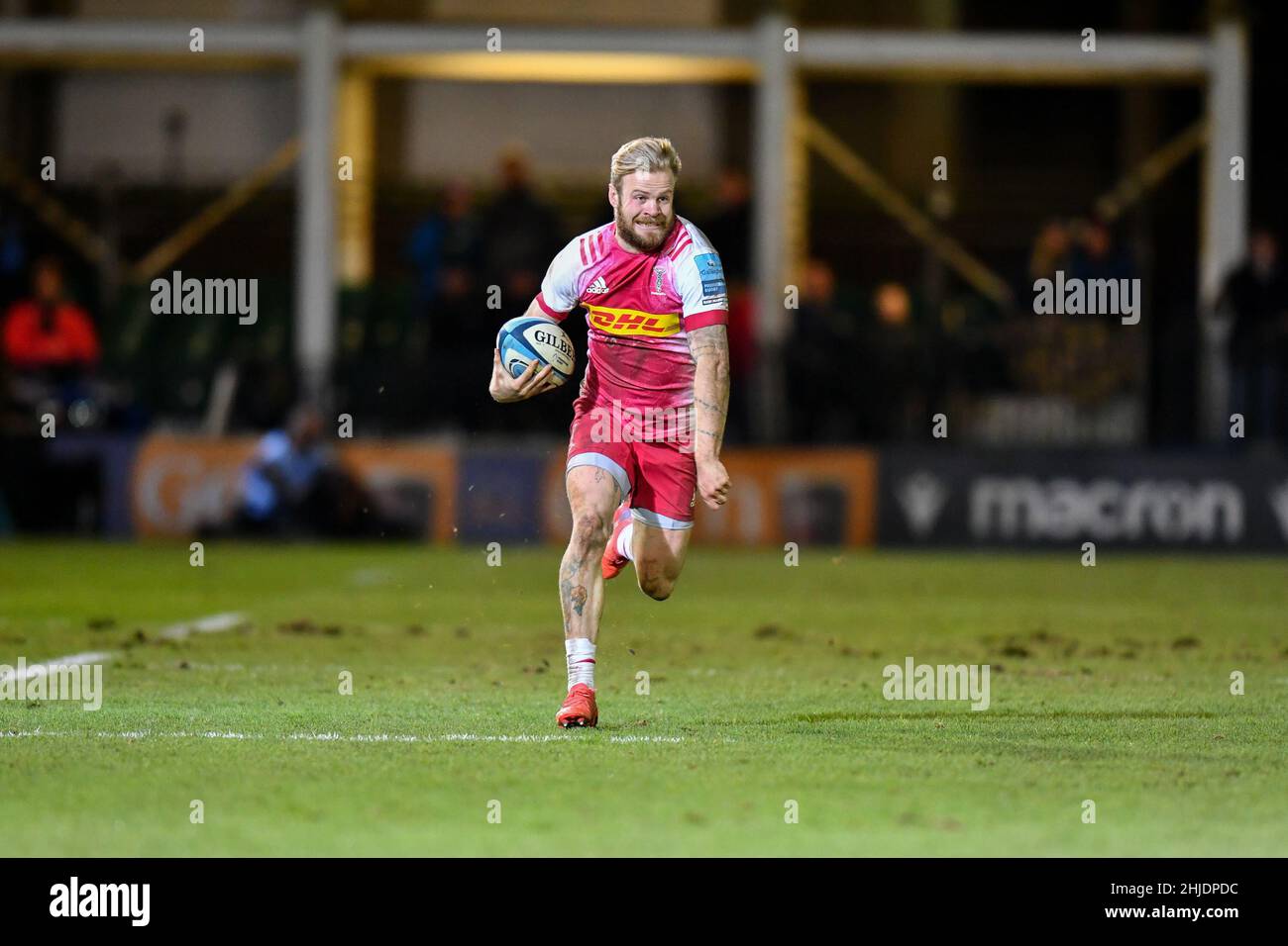 Bath, UK. 28th Jan, 2022. Tyrone Green of Harlequins during the ...