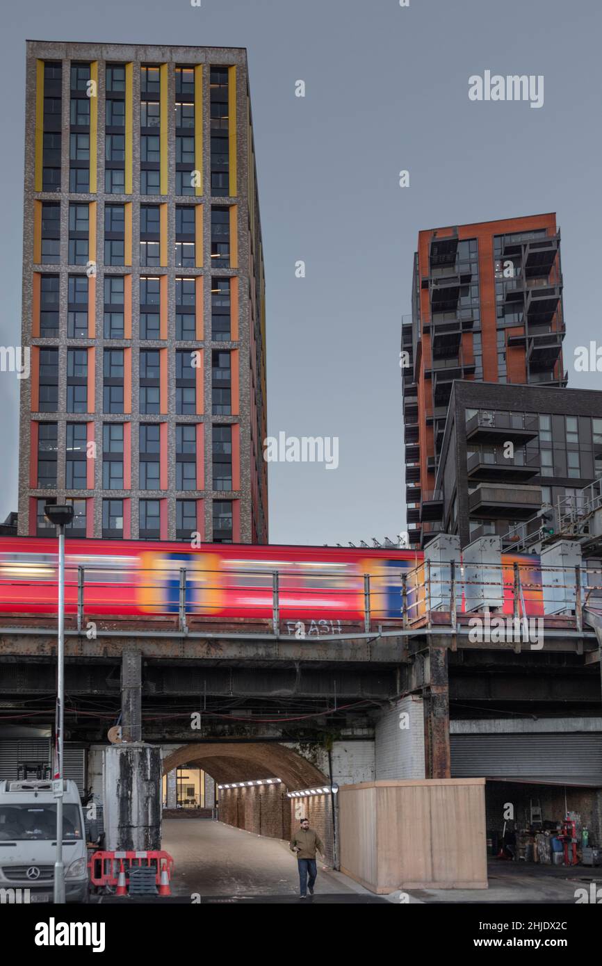 New buildings in Nine Elms, Vauxhall, Wandsworth, London, SW11 ...
