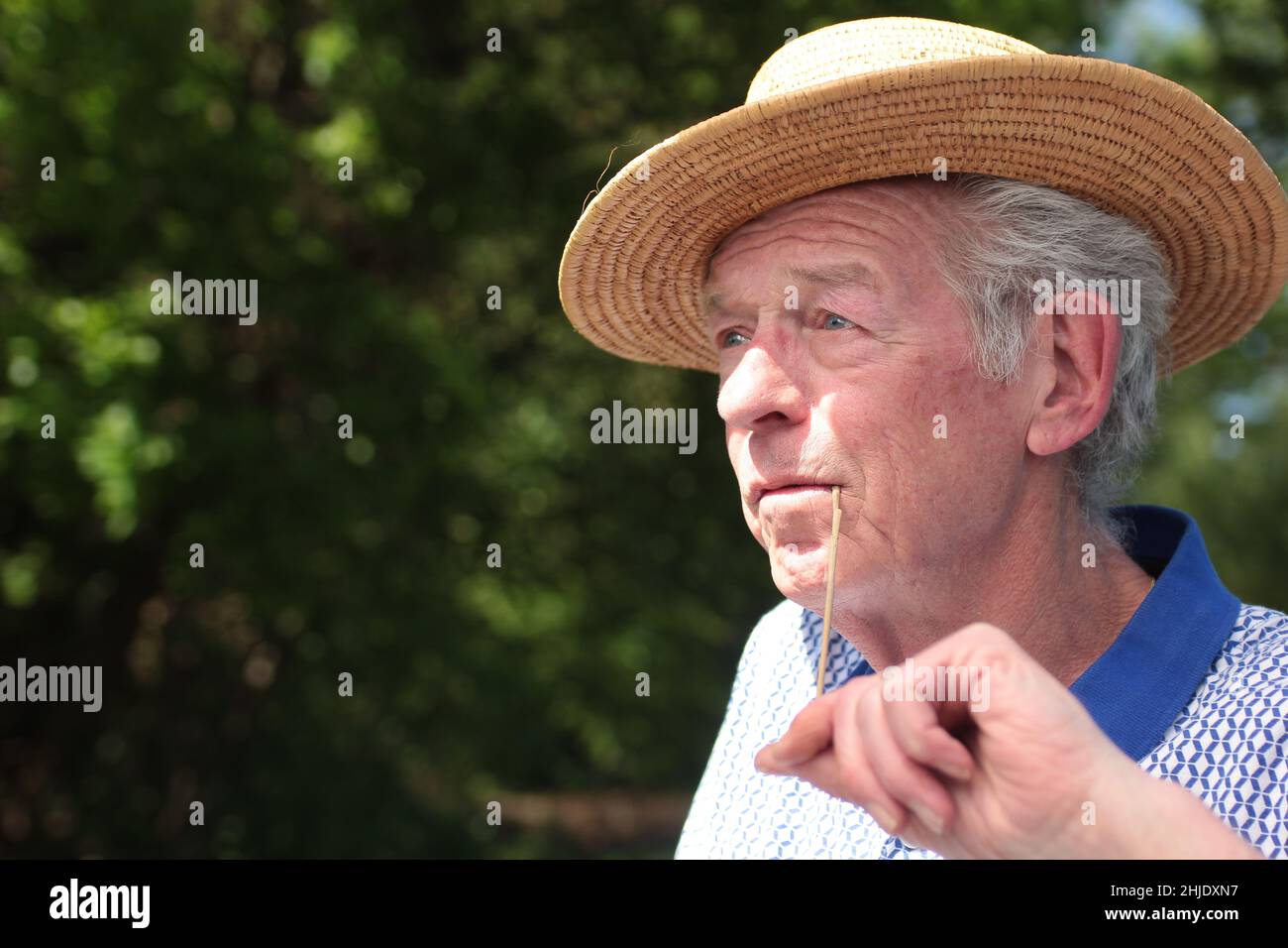 Beautiful old man outside Stock Photo - Alamy
