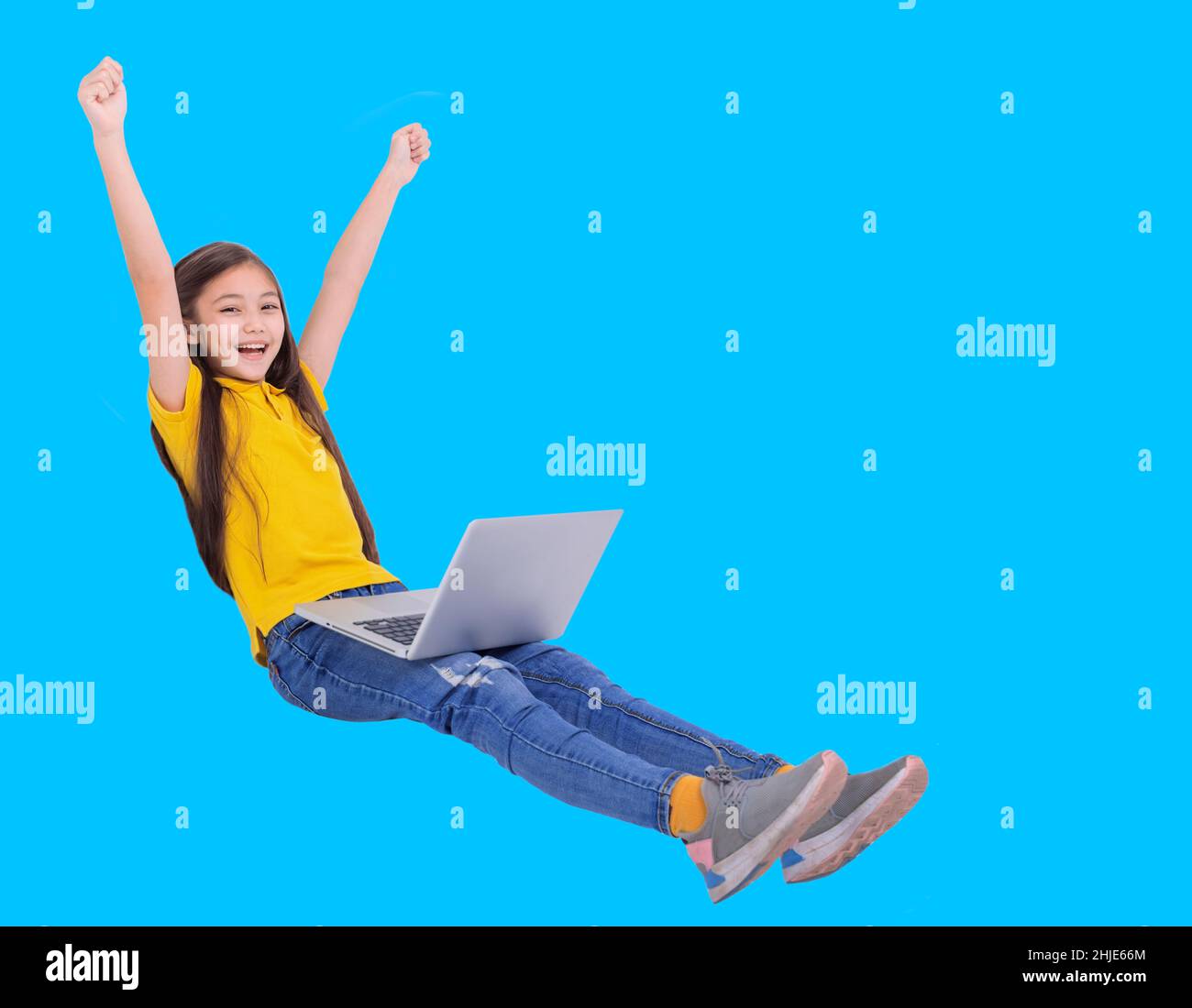 Studing computer hi-res stock photography and images - Alamy
