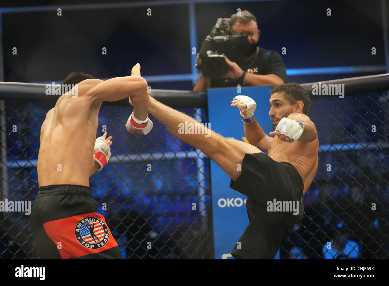 MIAMI, FL, Miami, Florida, USA. 28th Jan, 2022. MIAMI, FL- JANUARY 28: Arman Ospanov vs. Dylan ...