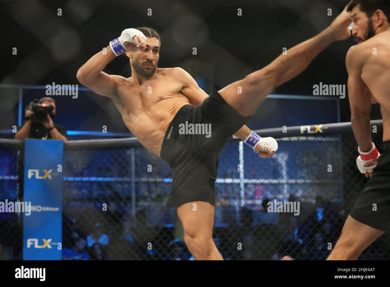 MIAMI, FL, Miami, Florida, USA. 28th Jan, 2022. MIAMI, FL- JANUARY 28: Arman Ospanov vs. Dylan ...