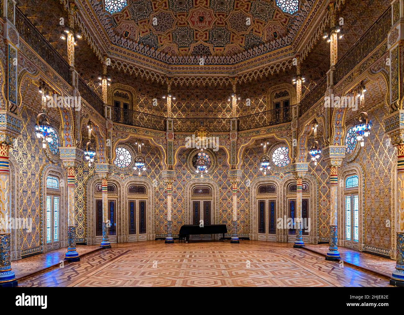 Palacio da bolsa the arab room hi-res stock photography and images - Alamy