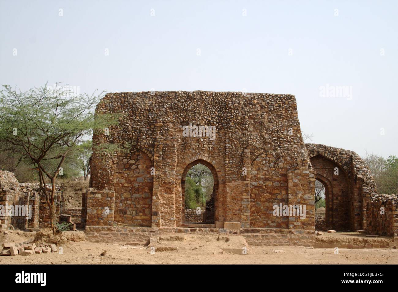 Gateway to Balban's Tomb at Mehrauli Archaeological Park, New Delhi ...