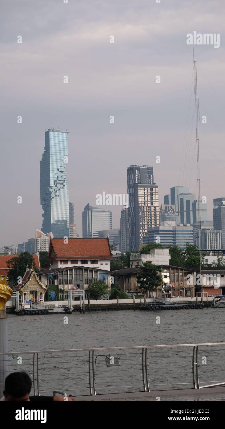 King Power Mahanakhon Building aka MahaNakhon Building Tallest ...