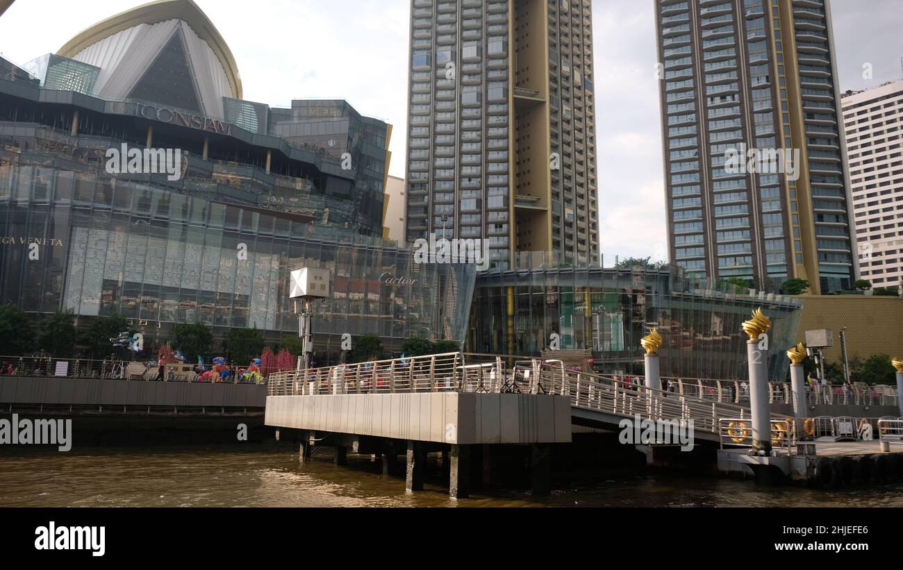 Chao Phraya River Express Boat Pier Bangkok Thailand Stock Photo - Alamy