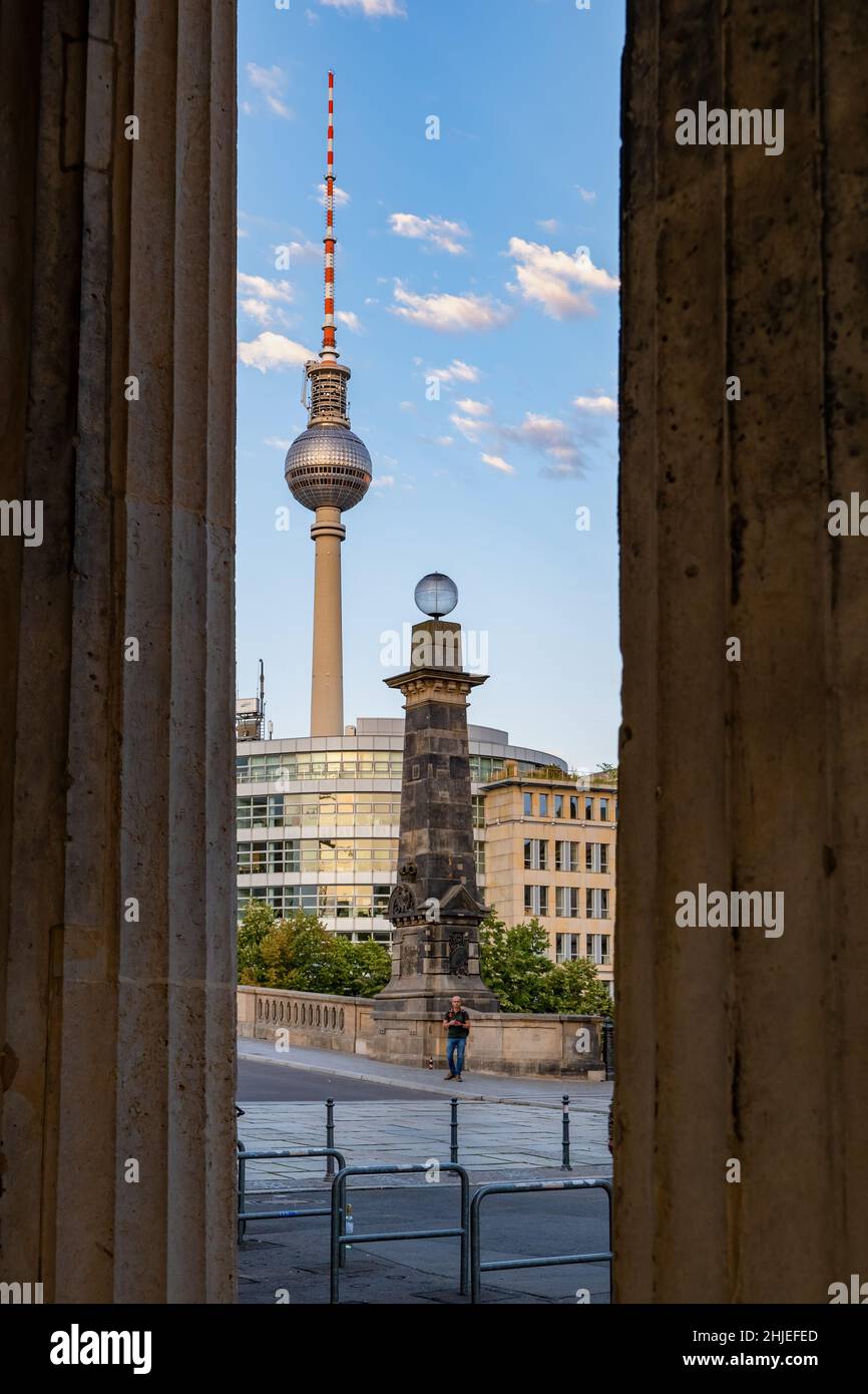 Berlin Television Tower (Berliner Fernsehturm) and Friedrichs Bridge ...