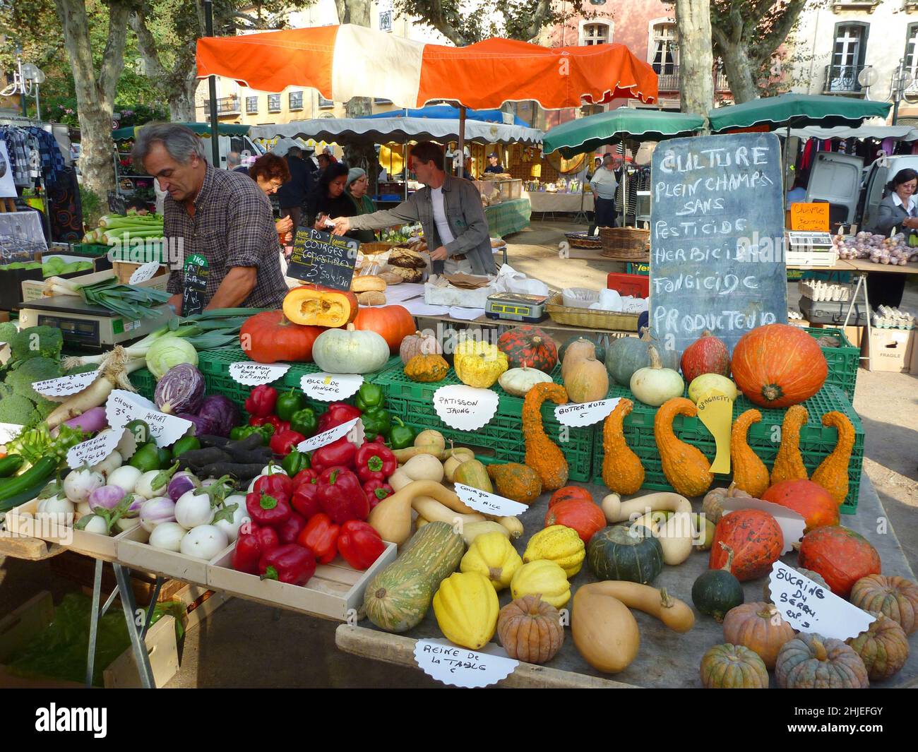 Marche aux Legumes Stock Photo - Alamy
