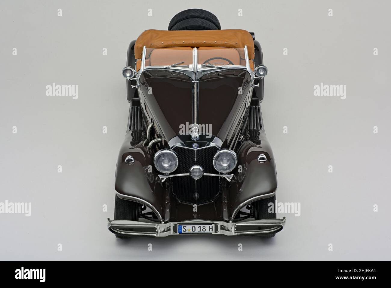 Die-cast model car by BAUER of Mercedes 500K Special Roadster,1:12 ...