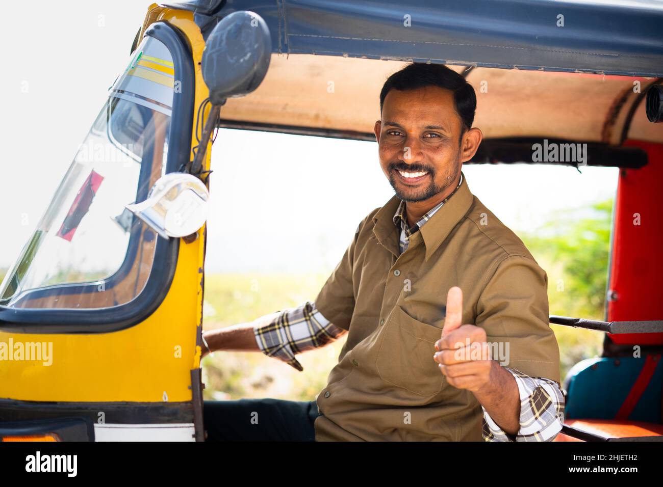 Auto rickshaw driver hi-res stock photography and images - Alamy