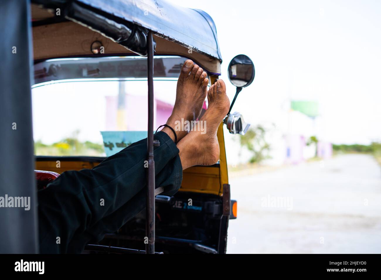 Break time hi-res stock photography and images - Alamy