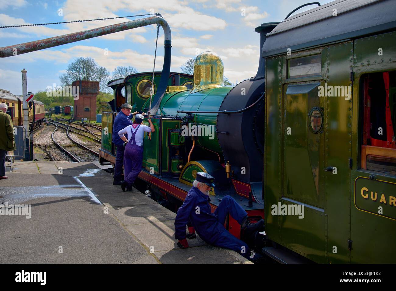 Bluebell railway steam locomotive hi-res stock photography and images ...