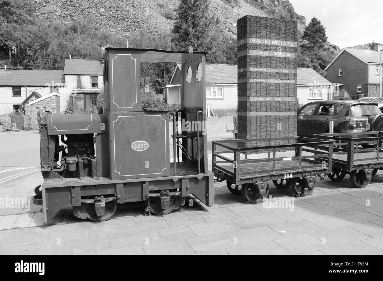 The Ffestiniog and Welsh Highland steam railway stretches through the ...