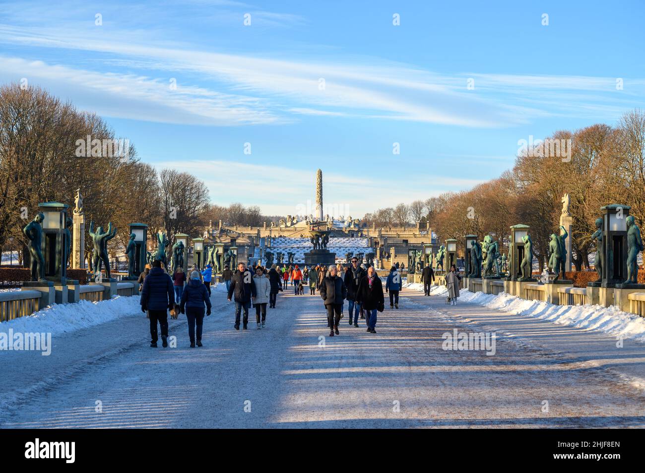 Visitors to Frognerparken and the Vigeland sculpture park walking ...