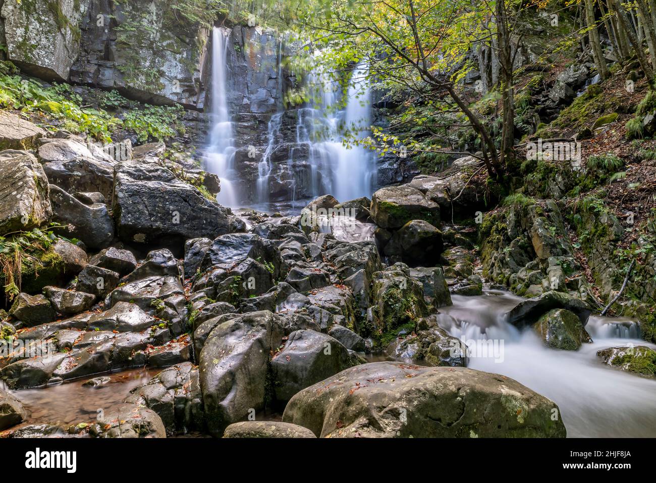 The beautiful Dardagna waterfalls, Corno alle Scale natural park ...