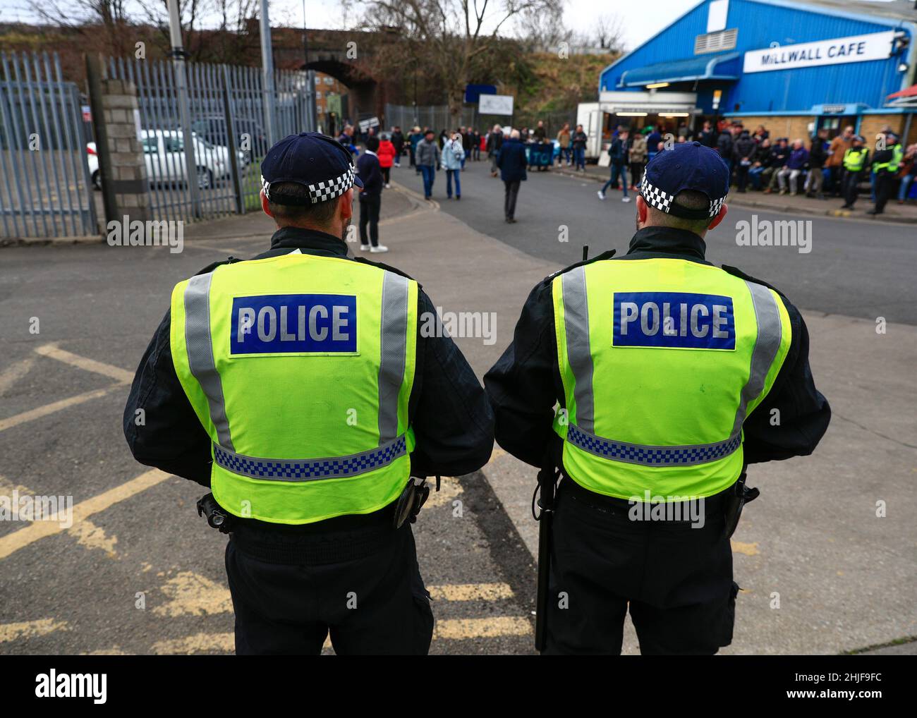 Sports fans police guard hi-res stock photography and images - Alamy