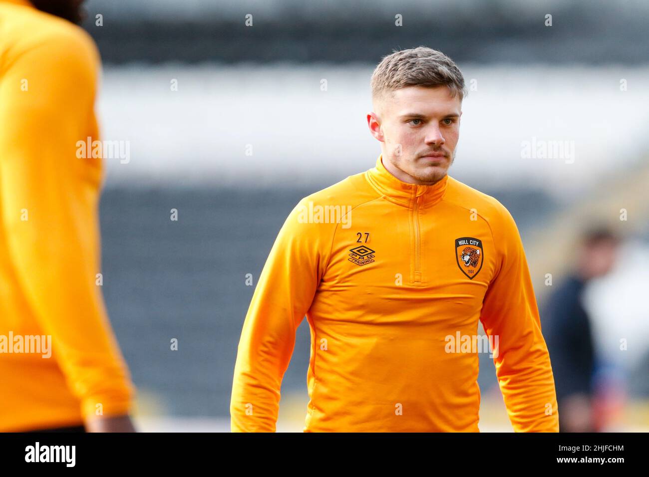 Regan Slater #27 of Hull City warms up before the game Stock Photo - Alamy