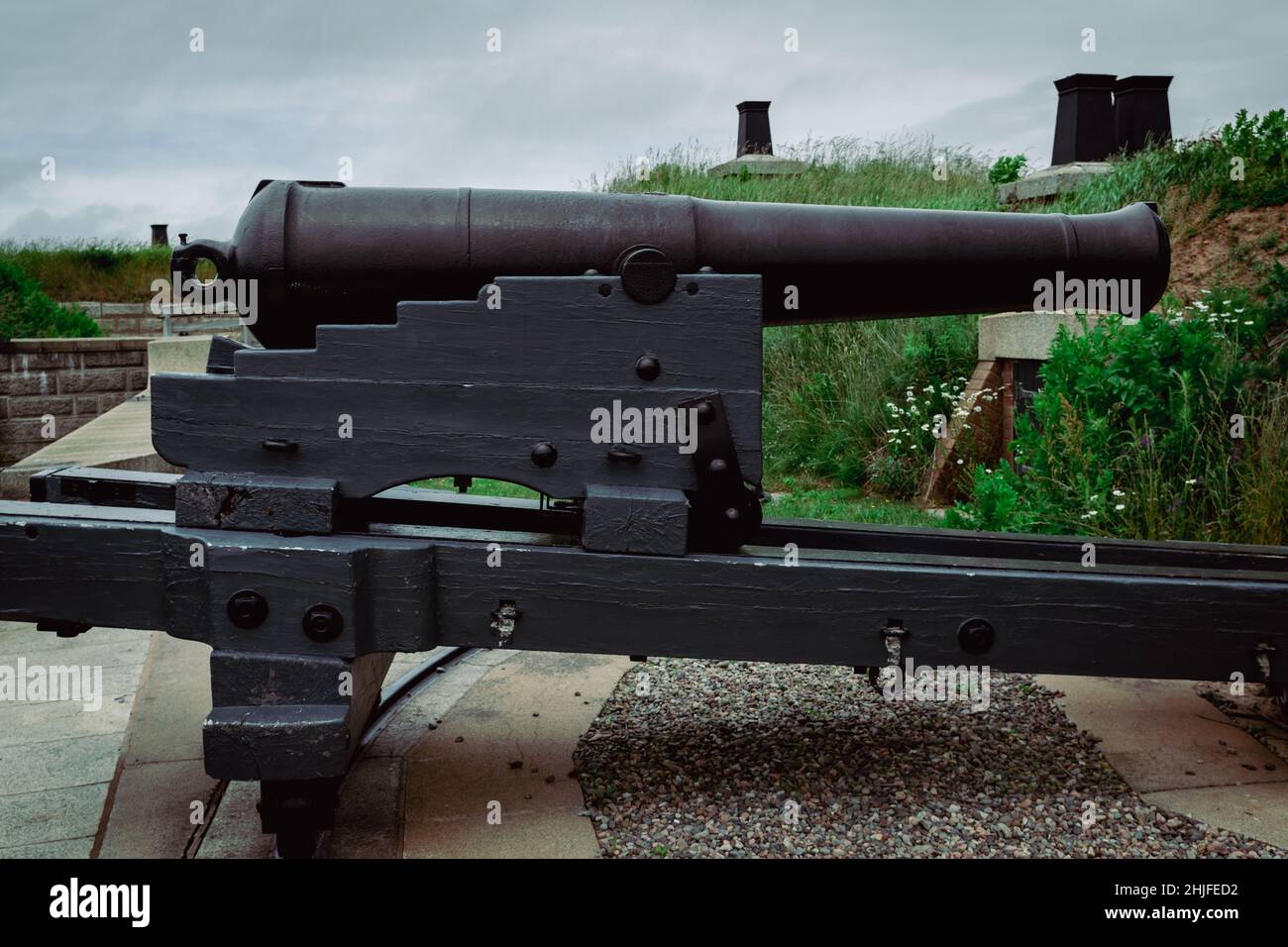 No. 6. Cast Iron 68-pounder 95-cwt Smoothbore Gun with Millar pattern ...