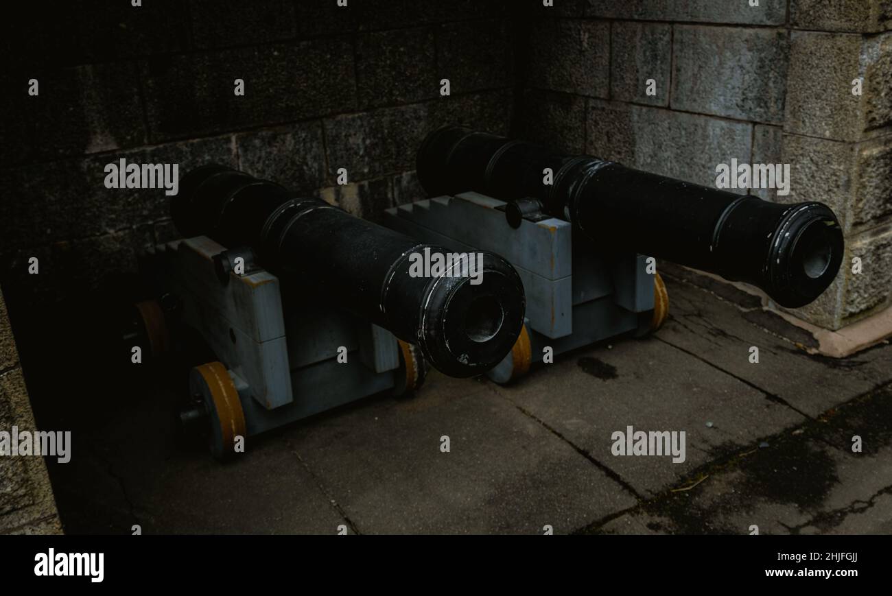 Cast Iron 12-pounder Smoothbore Muzzleloading Gun, replica gun, mounted ...