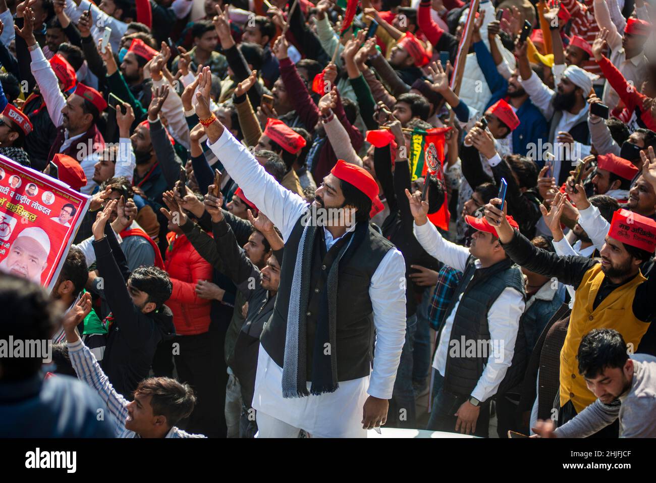 Rashtriya lok dal party hi-res stock photography and images - Alamy