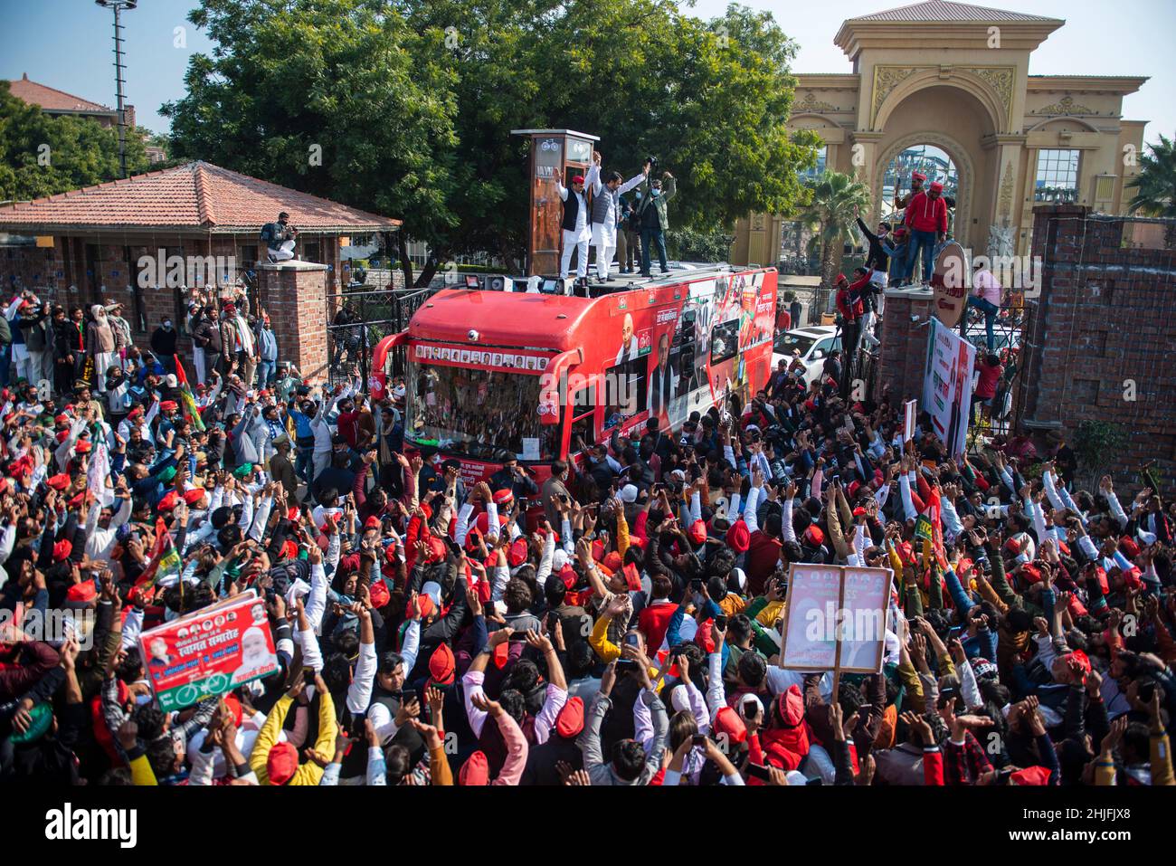 Rashtriya lok dal party hi-res stock photography and images - Alamy