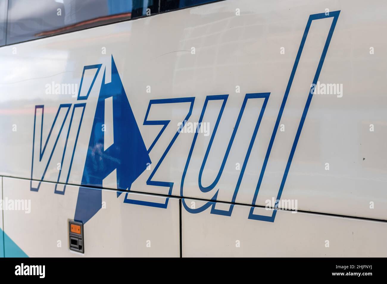 Bus company logo hi-res stock photography and images - Alamy