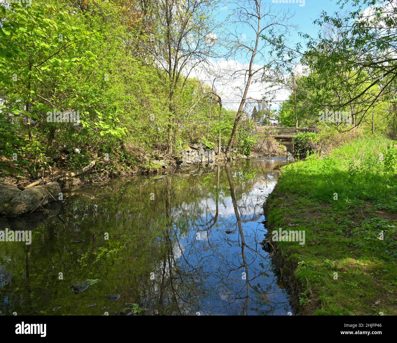 Blue water river hi-res stock photography and images - Alamy