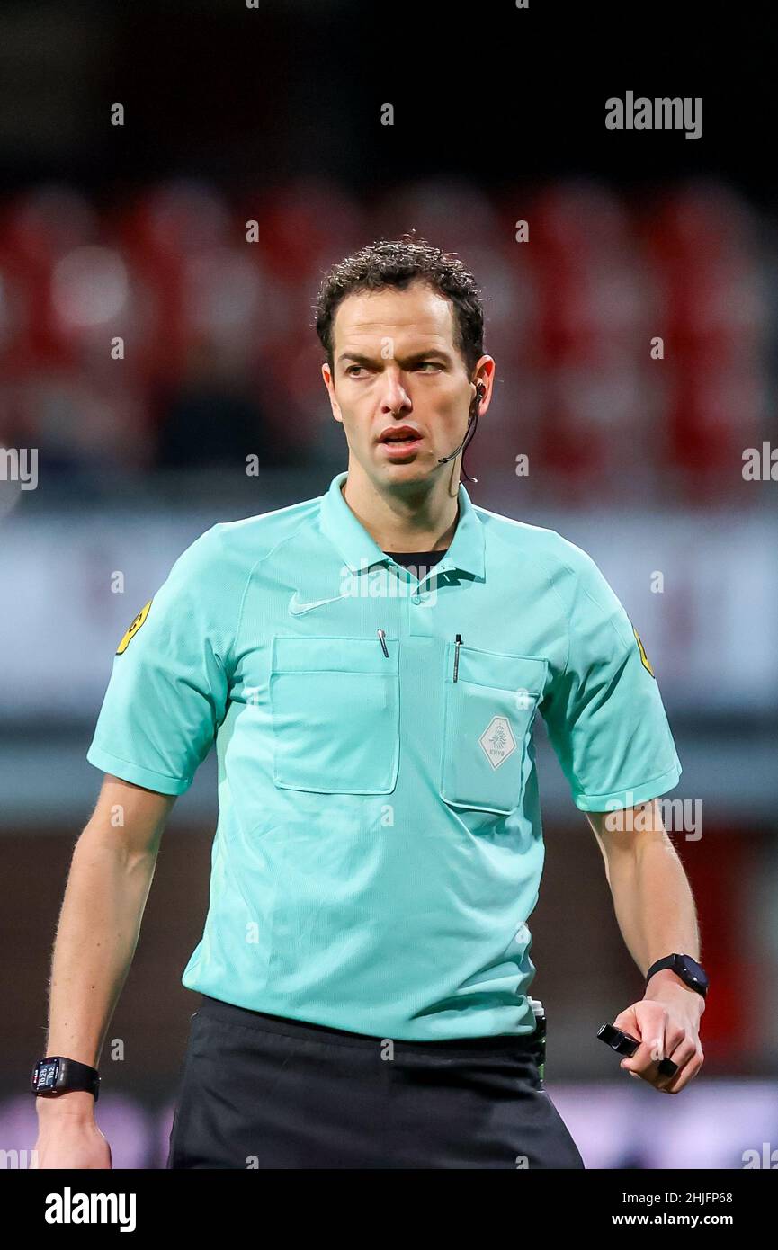 ROTTERDAM, NETHERLANDS - JANUARY 29: referee Richard Martens during the ...