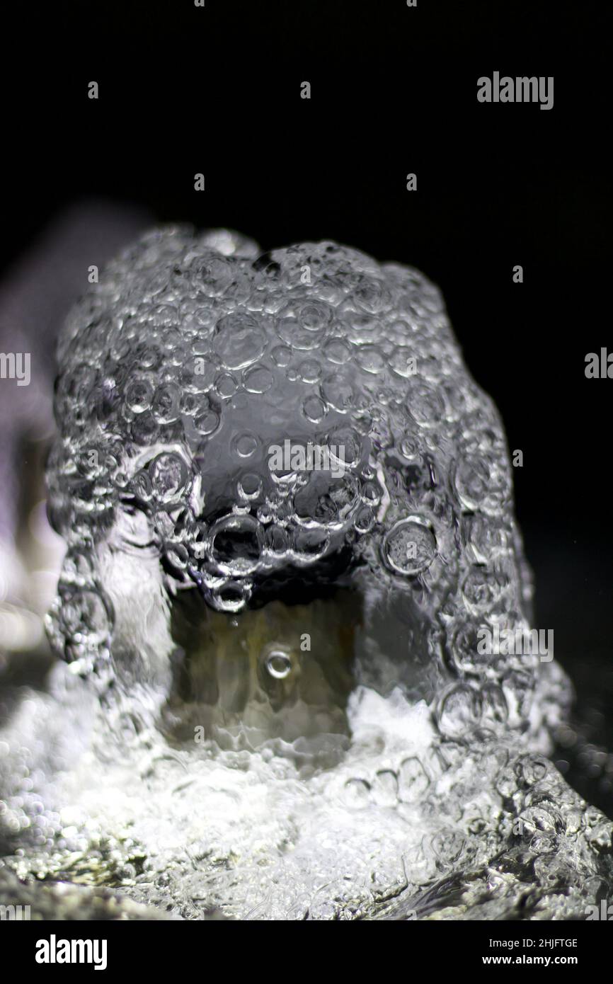 Gurgling fountain hi-res stock photography and images - Alamy