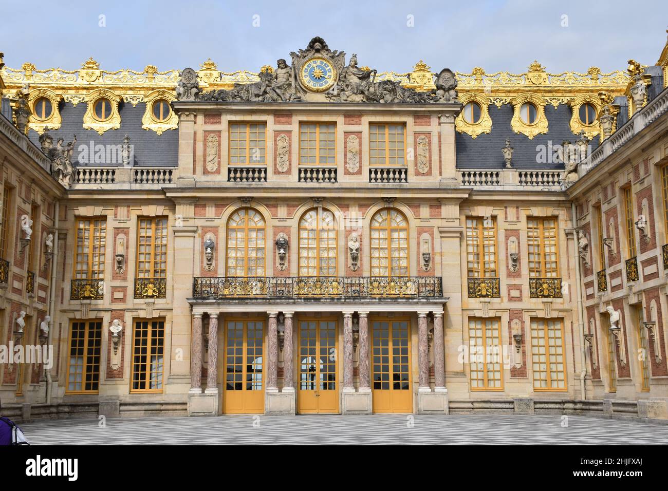 Versailles castle hi-res stock photography and images - Alamy