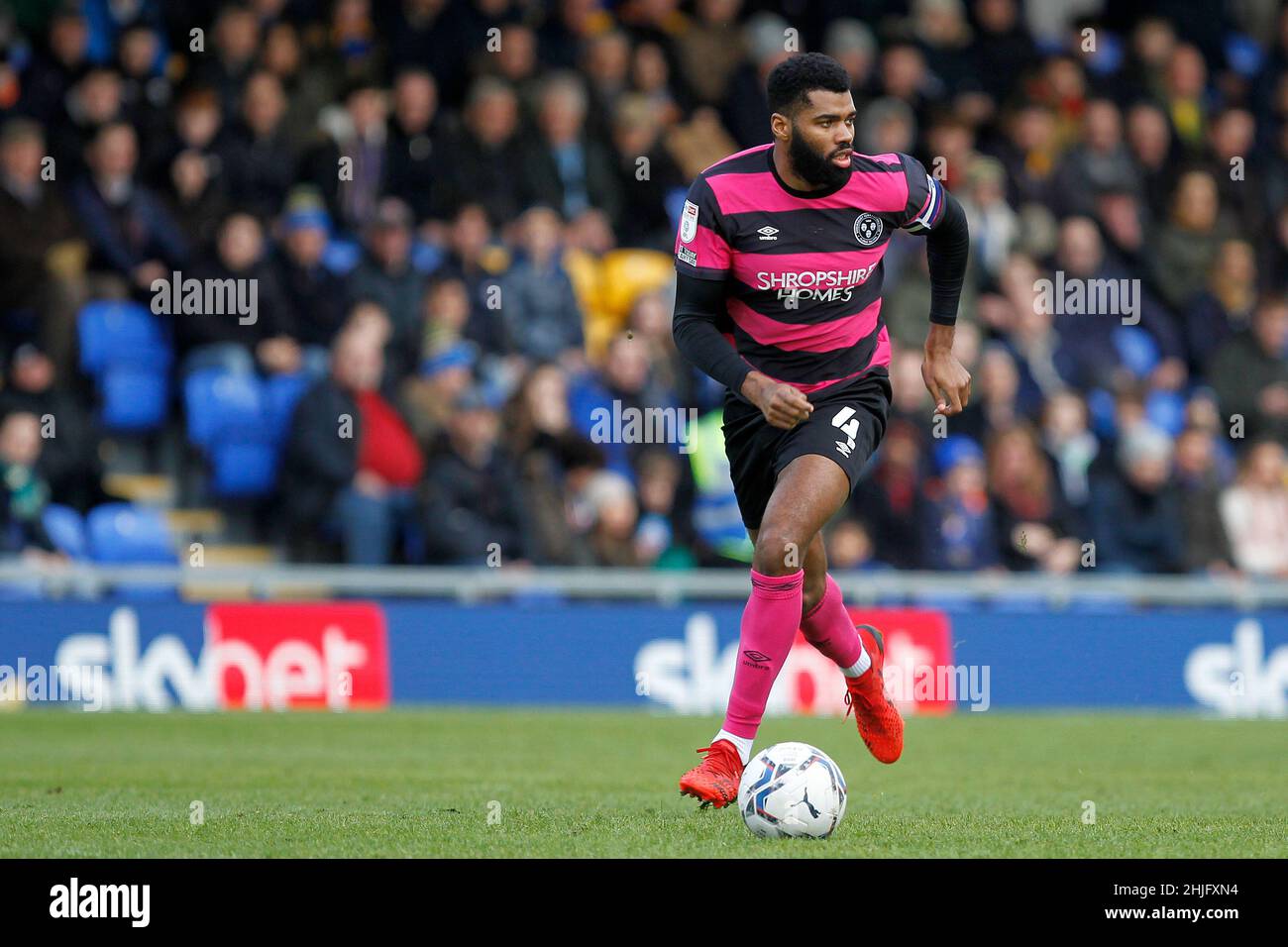 Ethan Ebanks-Landell #4 of Shrewsbury Town dribbling Stock Photo - Alamy