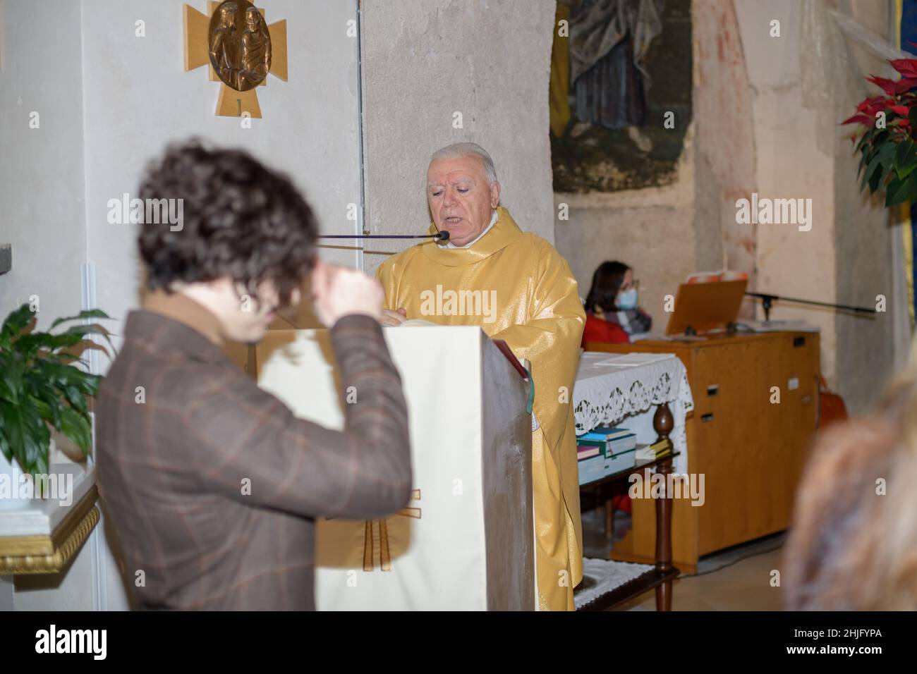 Medieval Priest Bible High Resolution Stock Photography and Images - Alamy