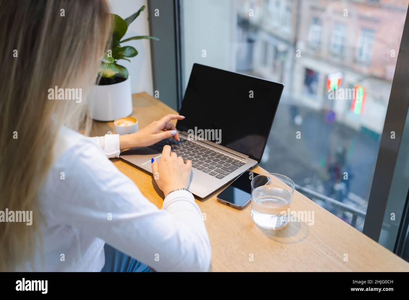 Back view girl desktop computer hi-res stock photography and images - Alamy