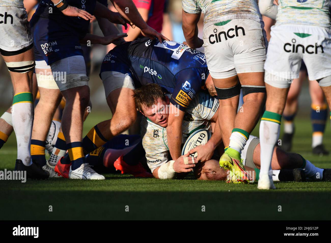 Worcester, UK. 29th Jan, 2022. Alex Waller of Northampton Saints tries ...