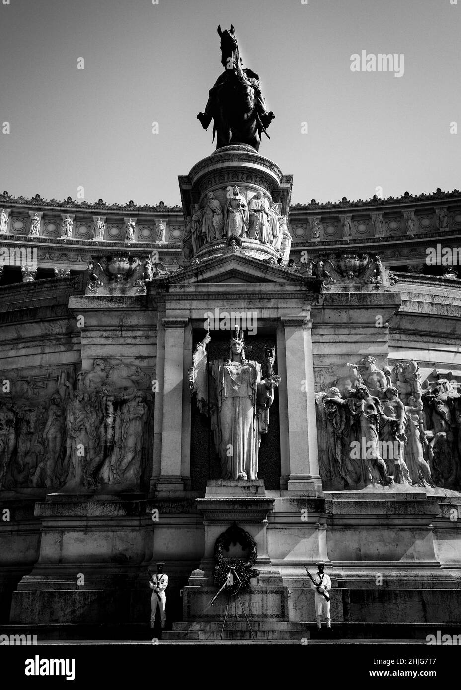 Grayscale of a beautiful statues outside Stock Photo - Alamy