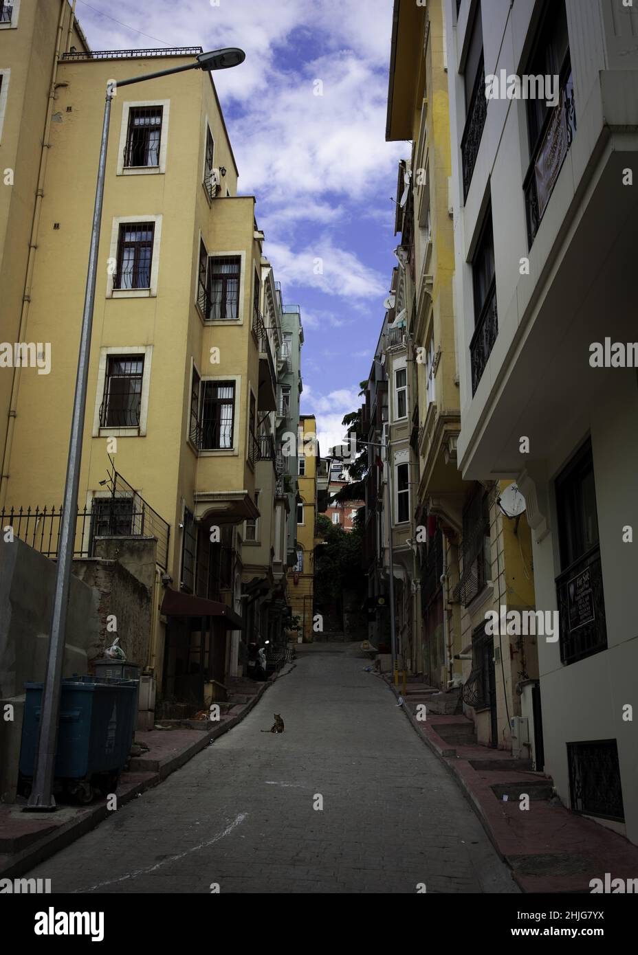 Narow road hi-res stock photography and images - Alamy
