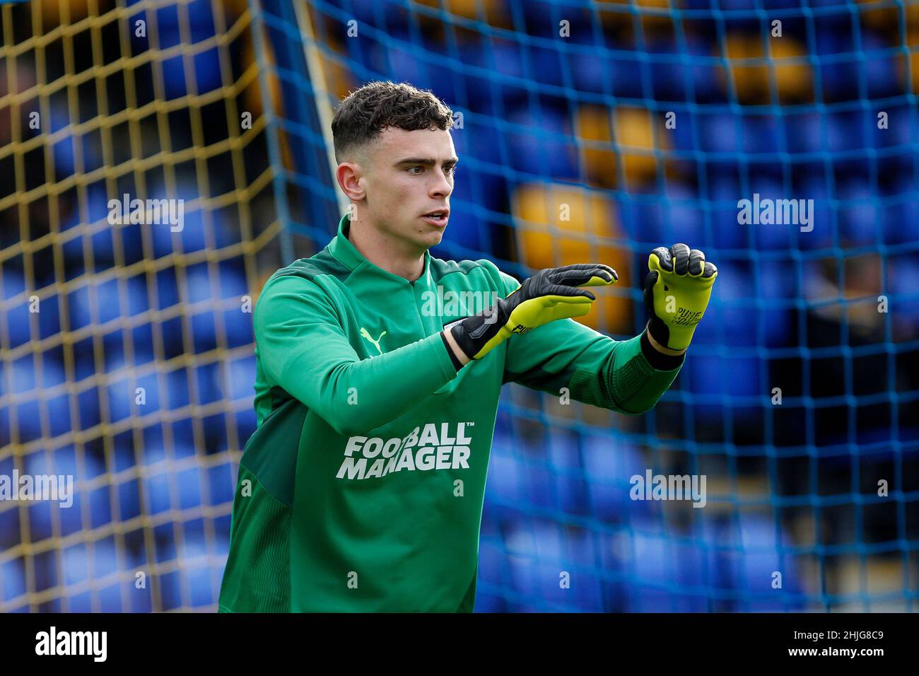 Nik Tzanev #1 of AFC Wimbledon warms up Stock Photo - Alamy