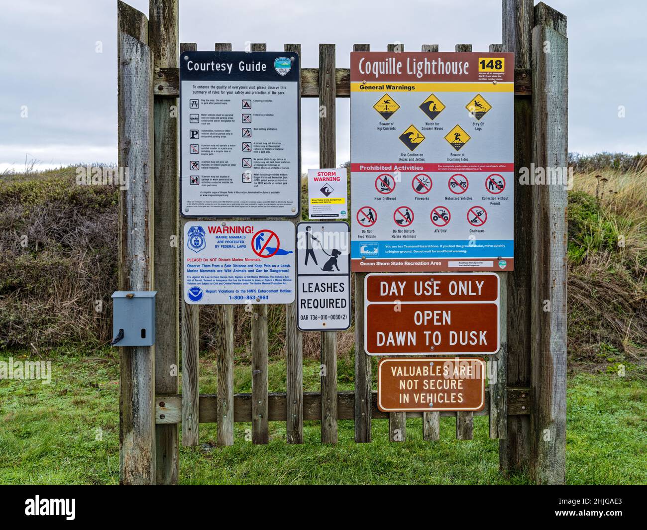 Signs symbols notice board hi-res stock photography and images - Alamy