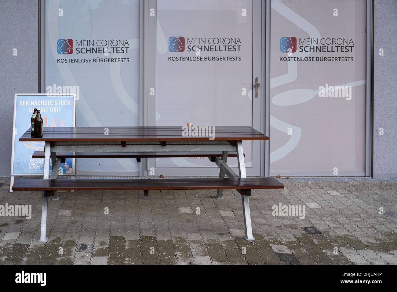 Test bottles hi-res stock photography and images - Alamy