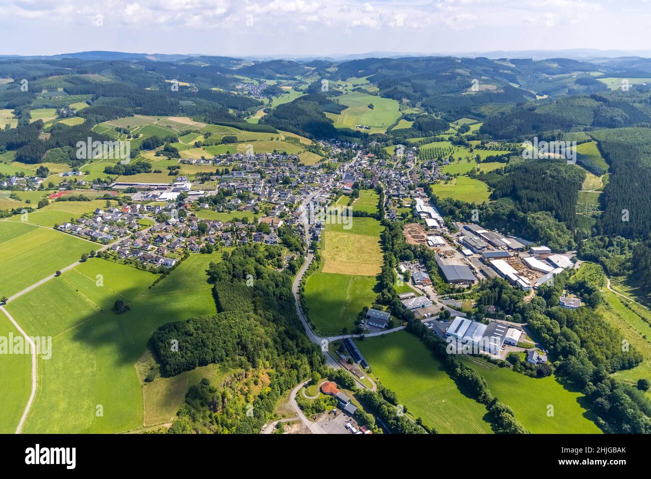 Hilly landsc hi-res stock photography and images - Alamy