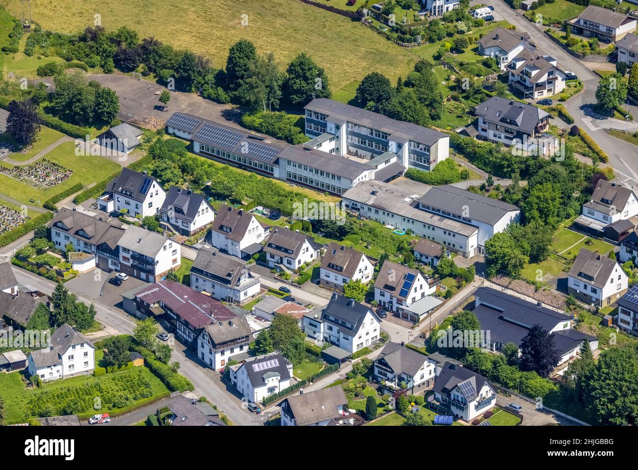 Aerial photo, Kath. Grundschule Fretter, Fretter, Finnentrop, Sauerland ...